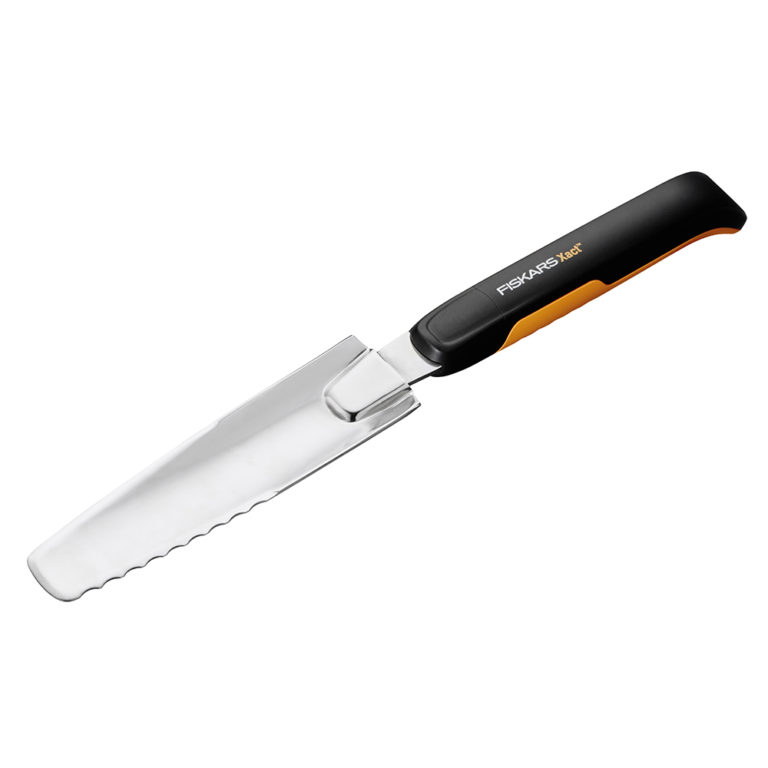 Fiskars® Xact™ Weeder - TERRA Greenhouses