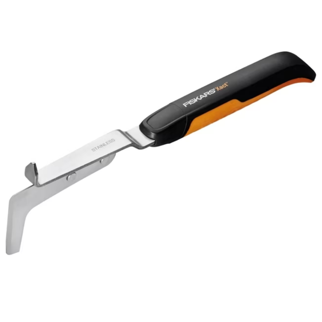 Fiskars® Xact™ Hand Edger - TERRA Greenhouses